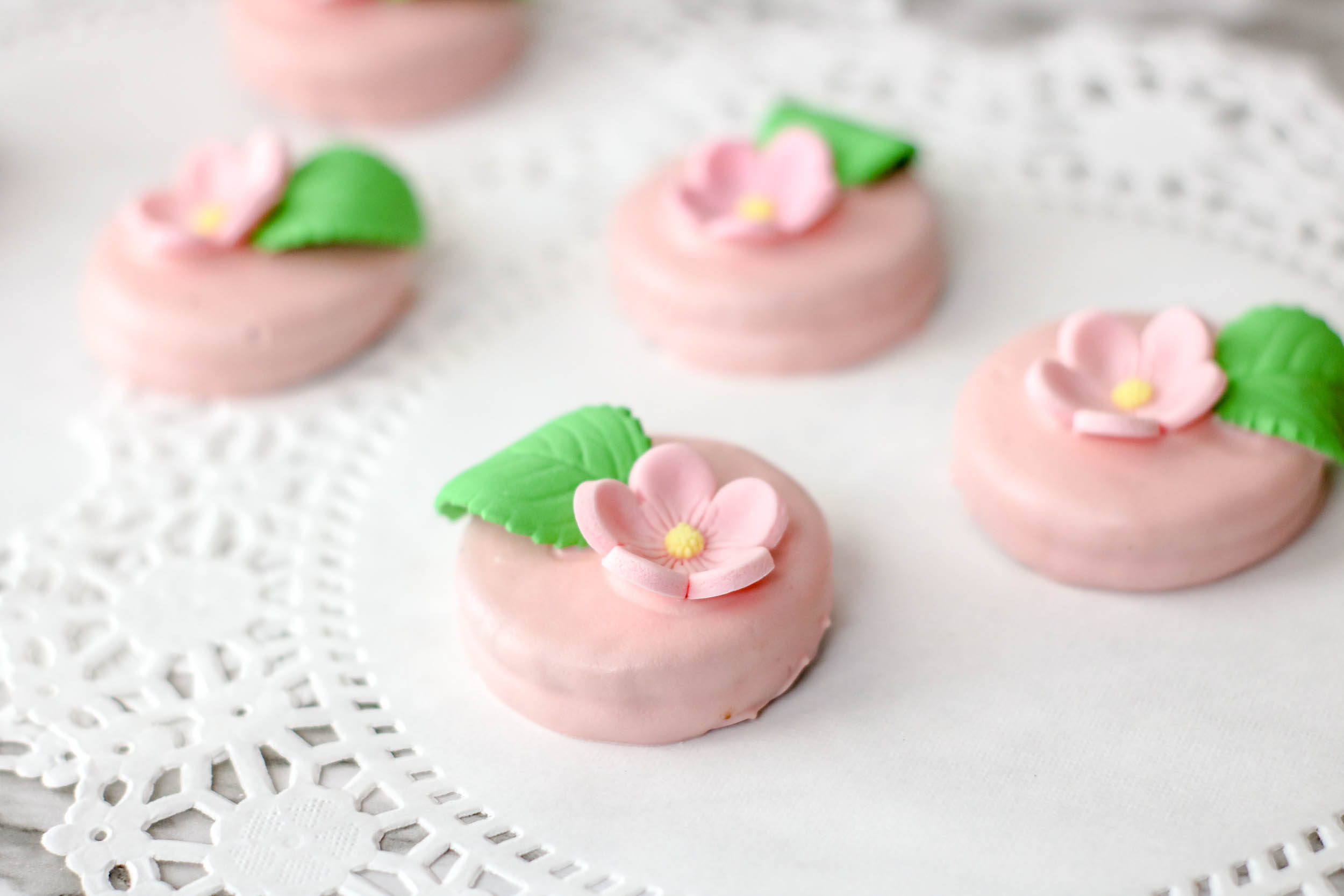 Pretty in Pink Oreos for Mother's Day Brunch (or a Bridal Shower ...