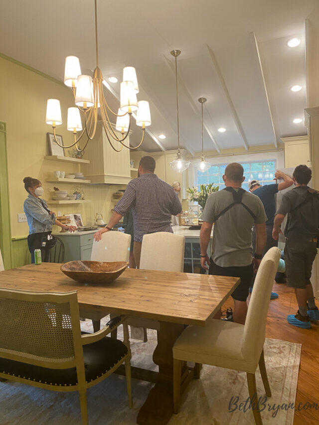 See Inside The Big Fish House - Beth Bryan